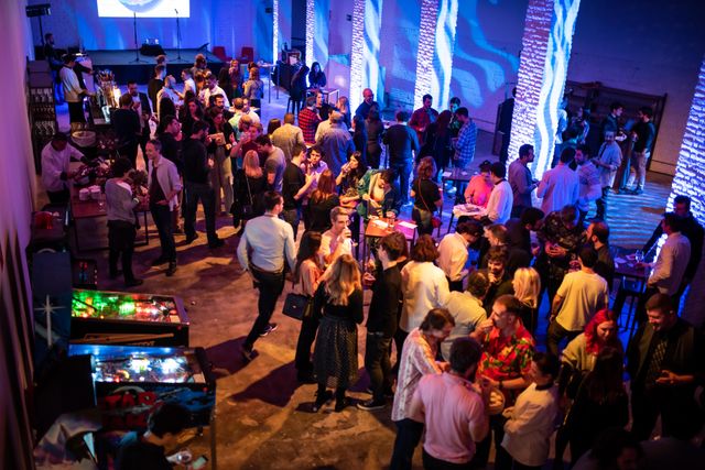 Evento corporativo: fiesta temática retro para empresas